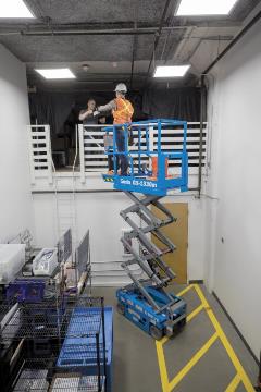 Developing Hybrid and Electric-Powered MEWPs for Global Use