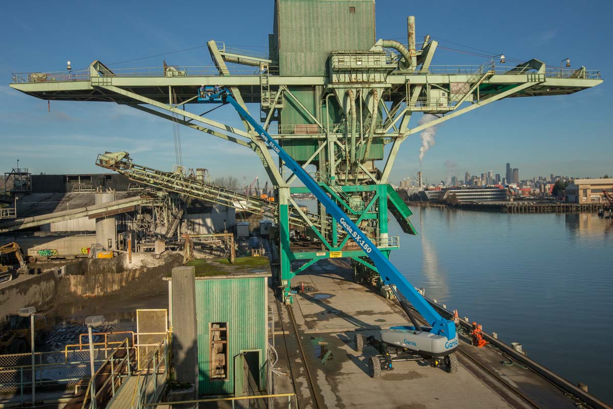 Genie® SX™-150 Telescopic Boom Lift